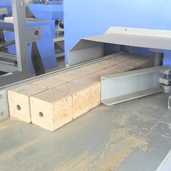 Geautomatiseerde CNC de Blokkensnijmachine van de Zaagmachine Houten Pallet